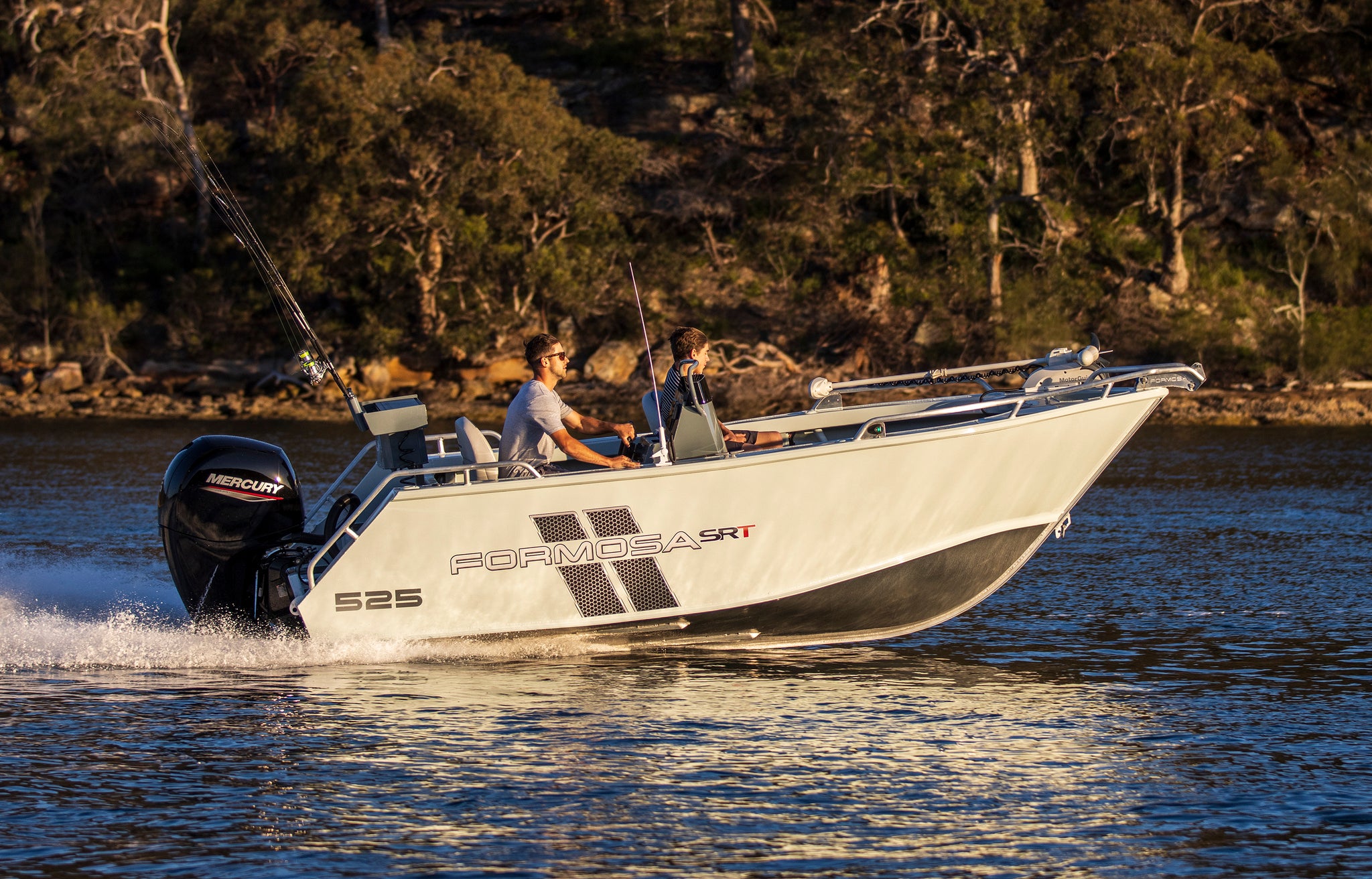 Formosa 525 Side Console – Good Times Marine