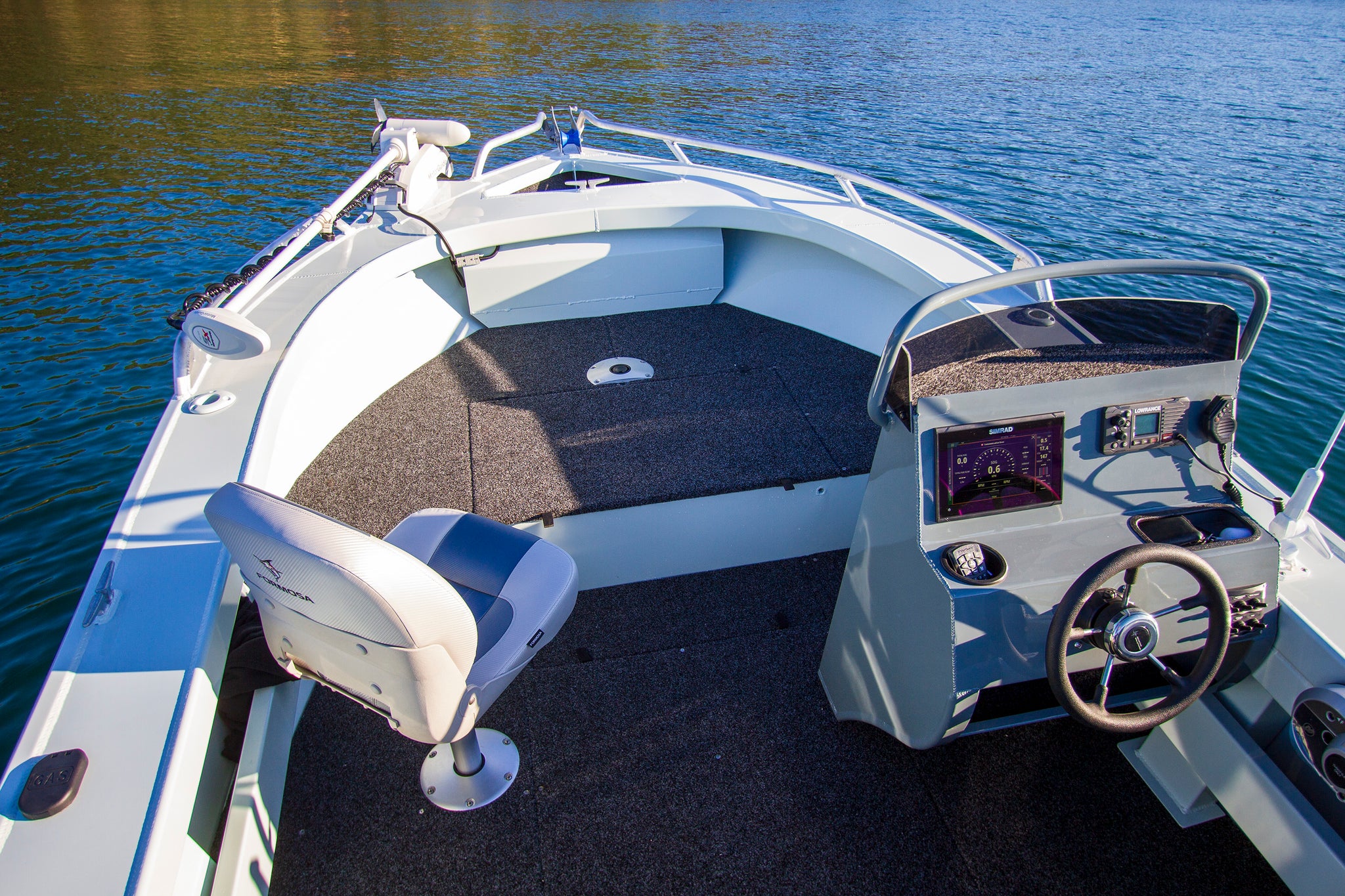 Formosa 525 Side Console – Good Times Marine